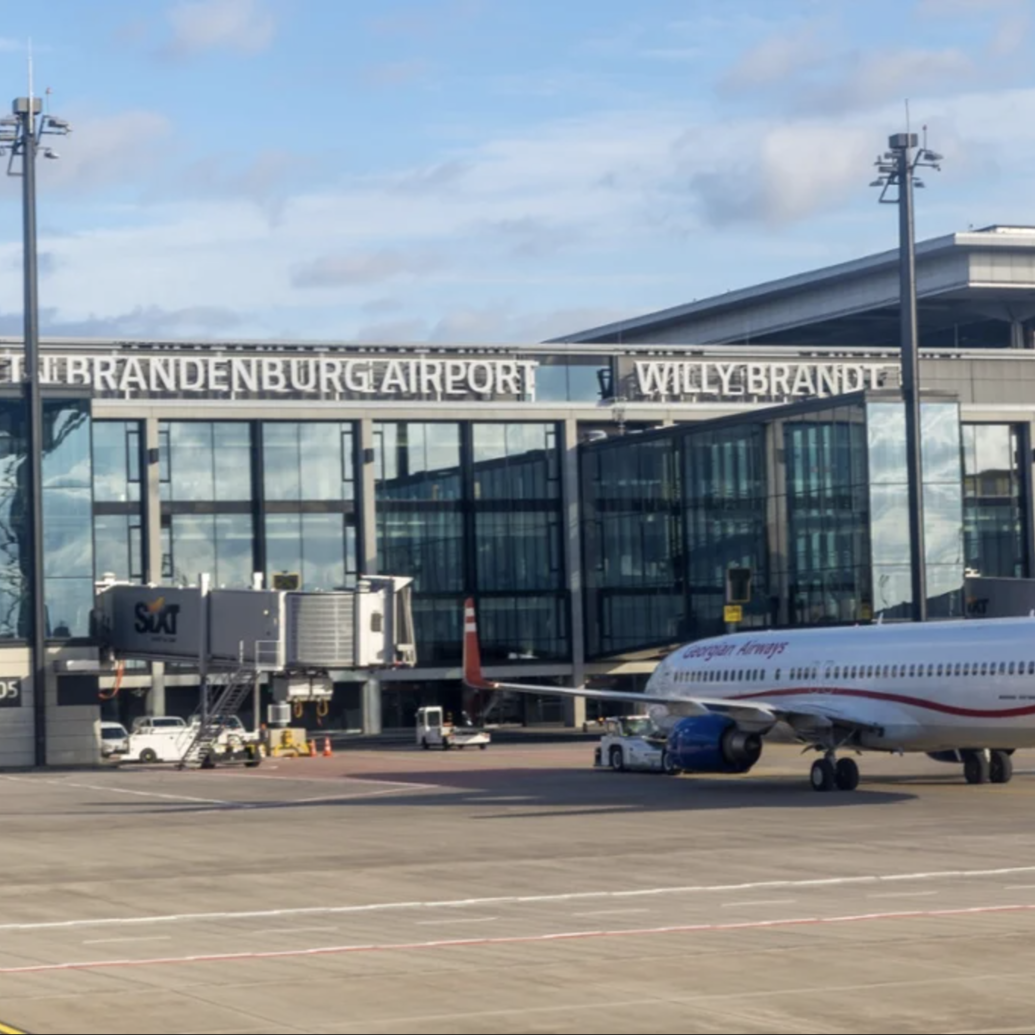 Efficient Airport Communications | Airbus