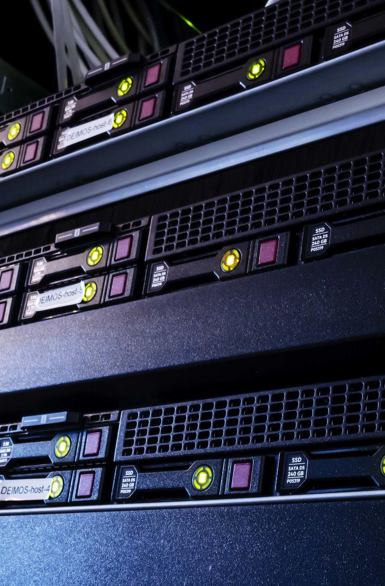 Taira TETRA Server | Airbus